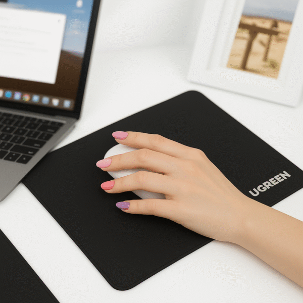 UGREEN Gaming Mouse Pad (14 x 11 Inches) - Simplist Desk